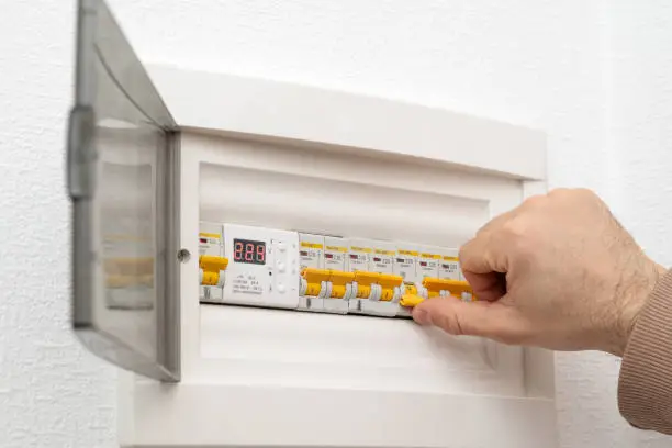 Distribution Board Components: Your 2025 Ultimate Guide - LSP